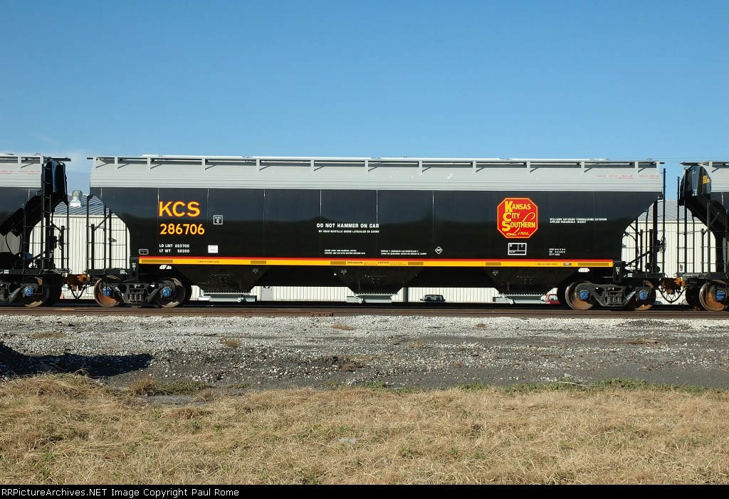 KCS 286706, NEW "Belle Hop" covered hopper